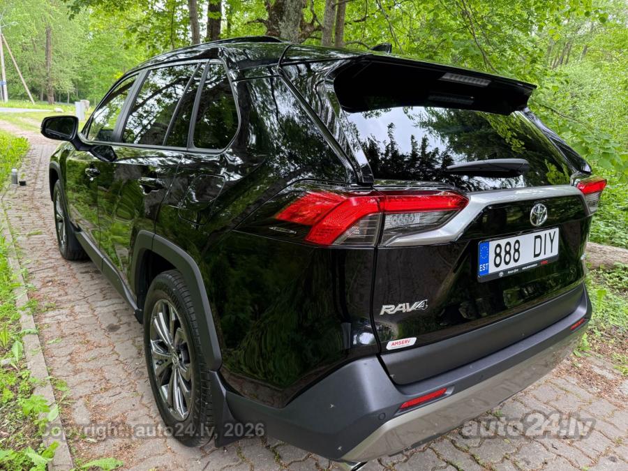 Черный Тойота РАВ 4 2023 в Таллин, объемом двигателя 2.00 л и пробегом 35 тыс. км за 38000 €, фото 4 на AUTOMOTO.COM.LV