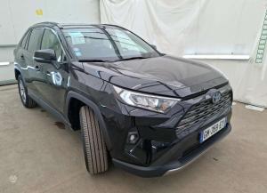 Black Toyota RAV4 2023 in Vilnius, with an engine capacity of 2.49 L and mileage of 177 thousand km for 25990 €, photo 3 on AUTOMOTO.COM.LV