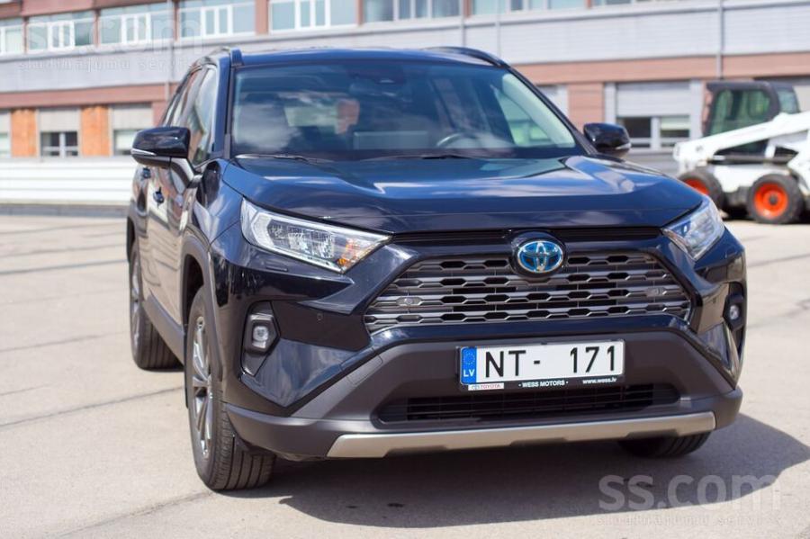Melns Toyota RAV4 2023 Rīga, ar dzinēja tilpumu 2.50 L un nobraukumu 37 tūkst. km par 29800 €, foto 4 vietnē AUTOMOTO.COM.LV