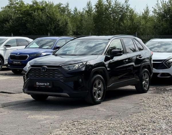 Melns Toyota RAV4 2023 Viļņa, ar dzinēja tilpumu 2.49 L un nobraukumu 177 tūkst. km par 25990 €, foto  vietnē AUTOMOTO.COM.LV