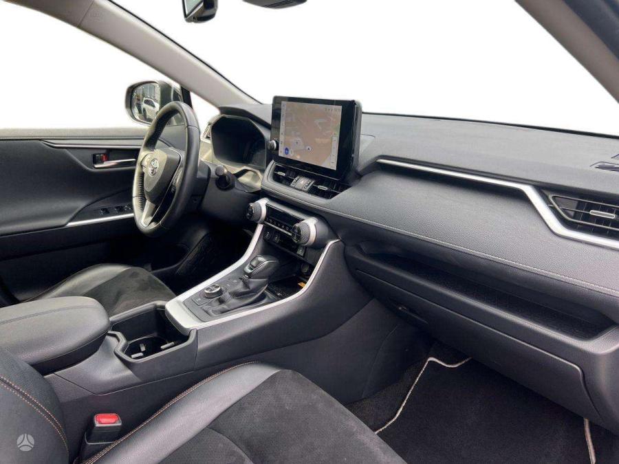 Melns Toyota RAV4 2023 Klaipėda, ar dzinēja tilpumu 2.49 L un nobraukumu 65 tūkst. km par 36500 €, foto 7 vietnē AUTOMOTO.COM.LV
