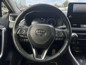 Melns Toyota RAV4 2023 Klaipėda, ar dzinēja tilpumu 2.49 L un nobraukumu 65 tūkst. km par 36500 €, foto 13 vietnē AUTOMOTO.COM.LV