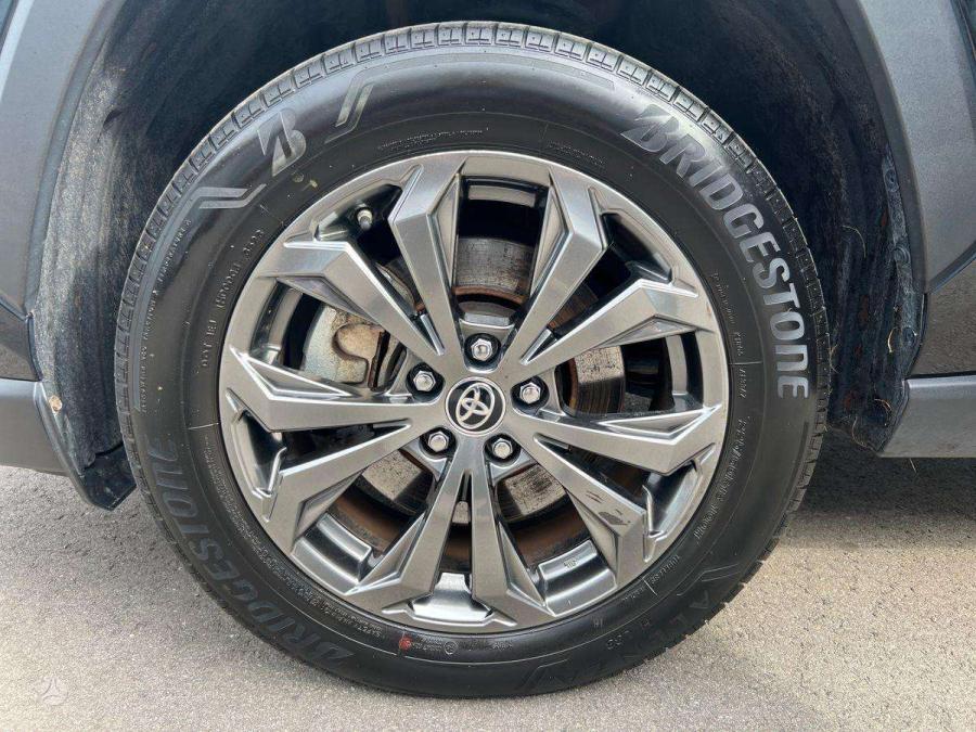 Melns Toyota RAV4 2023 Klaipėda, ar dzinēja tilpumu 2.49 L un nobraukumu 65 tūkst. km par 36500 €, foto 16 vietnē AUTOMOTO.COM.LV