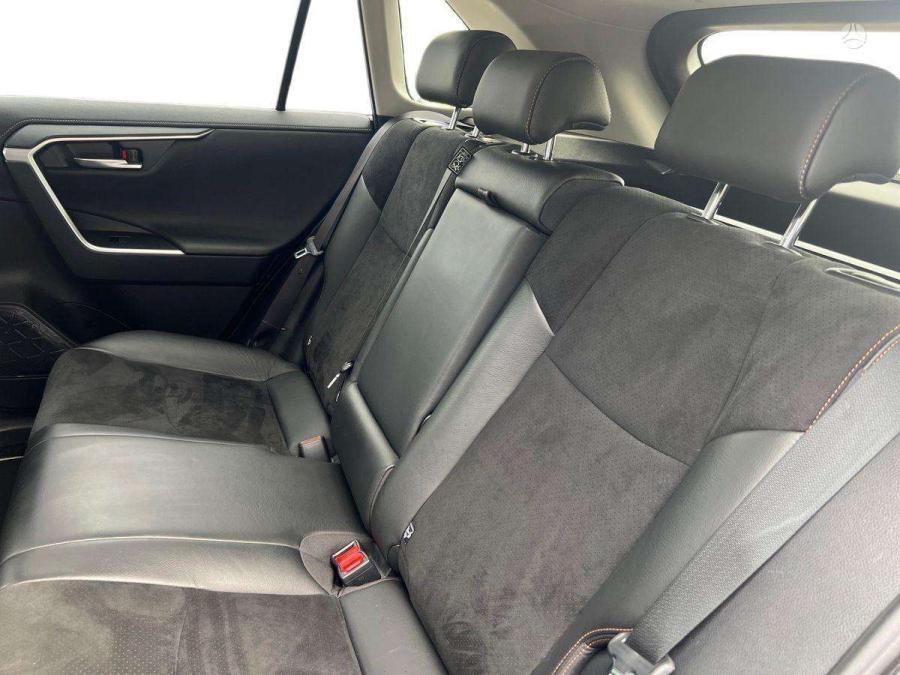 Melns Toyota RAV4 2023 Klaipėda, ar dzinēja tilpumu 2.49 L un nobraukumu 65 tūkst. km par 36500 €, foto 20 vietnē AUTOMOTO.COM.LV