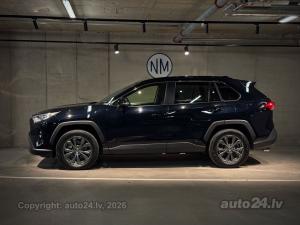 Black Toyota RAV4 2023 in Tallinn, with an engine capacity of 2.50 L and mileage of 49 thousand km for 31990 €, photo 5 on AUTOMOTO.COM.LV