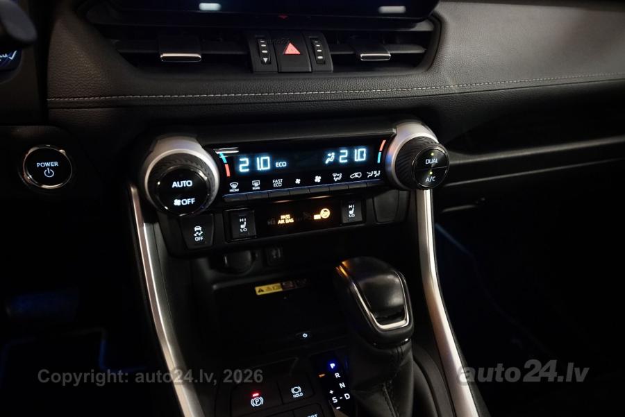 Black Toyota RAV4 2023 in Tallinn, with an engine capacity of 2.50 L and mileage of 49 thousand km for 31990 €, photo 9 on AUTOMOTO.COM.LV