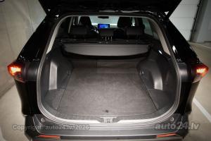 Black Toyota RAV4 2023 in Tallinn, with an engine capacity of 2.50 L and mileage of 49 thousand km for 31990 €, photo 20 on AUTOMOTO.COM.LV