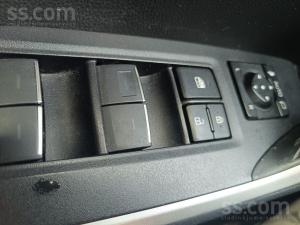 Black Toyota RAV4 2023 in Rezekne, with an engine capacity of 2.00 L and mileage of 71 thousand km for 27000 €, photo 8 on AUTOMOTO.COM.LV