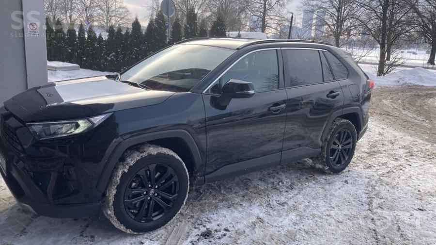Melns Toyota RAV4 2024 Rīga, ar dzinēja tilpumu 2.50 L un nobraukumu 69 tūkst. km par 34750 €, foto 4 vietnē AUTOMOTO.COM.LV