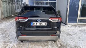 Melns Toyota RAV4 2024 Rīga, ar dzinēja tilpumu 2.50 L un nobraukumu 69 tūkst. km par 34750 €, foto 5 vietnē AUTOMOTO.COM.LV