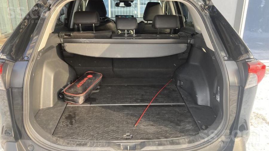 Melns Toyota RAV4 2024 Rīga, ar dzinēja tilpumu 2.50 L un nobraukumu 69 tūkst. km par 34750 €, foto 6 vietnē AUTOMOTO.COM.LV
