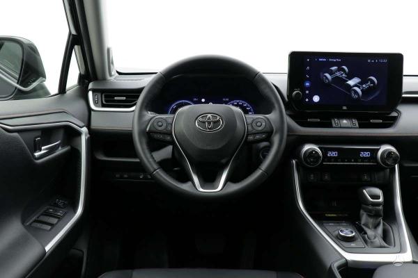 Black Toyota RAV4 2024 in Vilnius, with an engine capacity of 2.49 L and mileage of 37 thousand km for 40900 €, photo 8 on AUTOMOTO.COM.LV