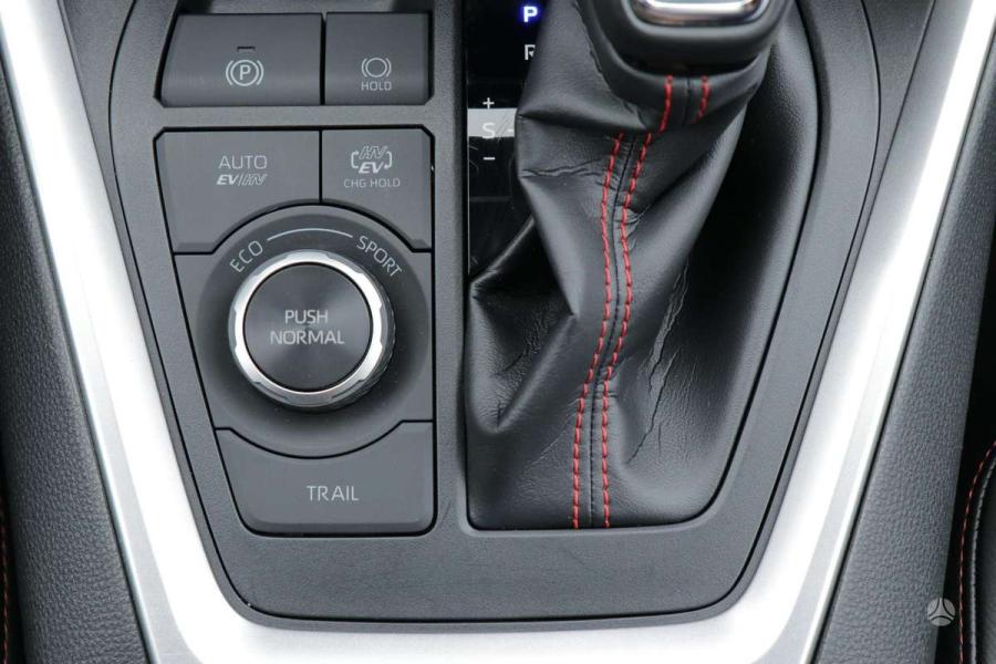 Melns Toyota RAV4 2024 Viļņa, ar dzinēja tilpumu 2.49 L un nobraukumu 57 tūkst. km par 46900 €, foto 28 vietnē AUTOMOTO.COM.LV