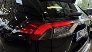 Melns Toyota RAV4 2024 Rīga, ar dzinēja tilpumu 2.50 L un nobraukumu 61 tūkst. km par 30900 €, foto 9 vietnē AUTOMOTO.COM.LV