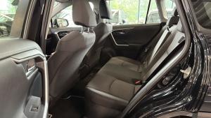 Melns Toyota RAV4 2024 Rīga, ar dzinēja tilpumu 2.50 L un nobraukumu 61 tūkst. km par 30900 €, foto 12 vietnē AUTOMOTO.COM.LV