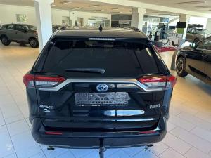 Black Toyota RAV4 2024 in Siauliai, with an engine capacity of 2.49 L and mileage of 50 thousand km for 38600 €, photo 6 on AUTOMOTO.COM.LV