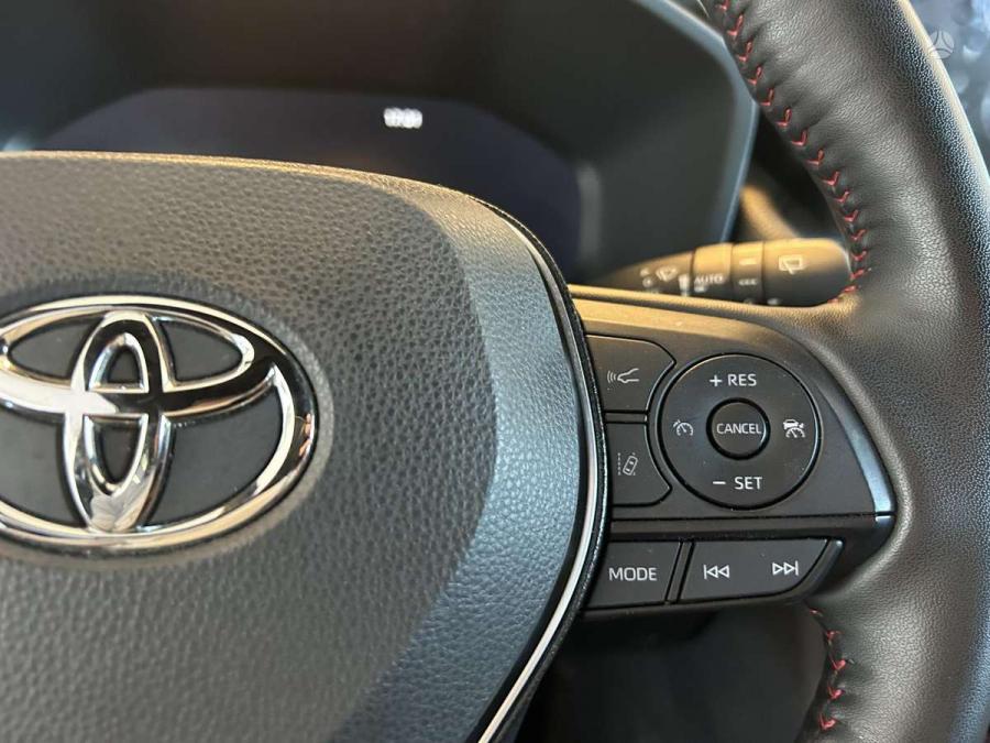 Black Toyota RAV4 2024 in Siauliai, with an engine capacity of 2.49 L and mileage of 50 thousand km for 38600 €, photo 23 on AUTOMOTO.COM.LV