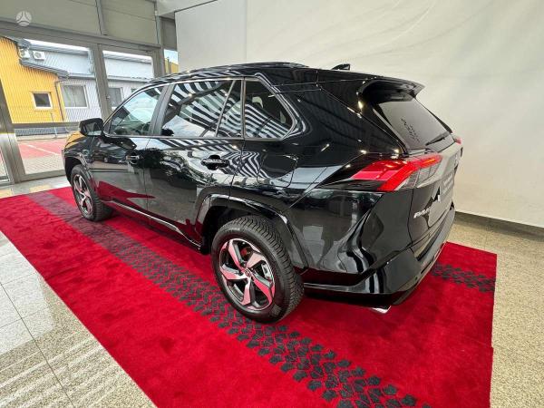 Melns Toyota RAV4 2025 Šauļi, ar dzinēja tilpumu 2.49 L un nobraukumu 8 tūkst. km par 43900 €, foto 4 vietnē AUTOMOTO.COM.LV