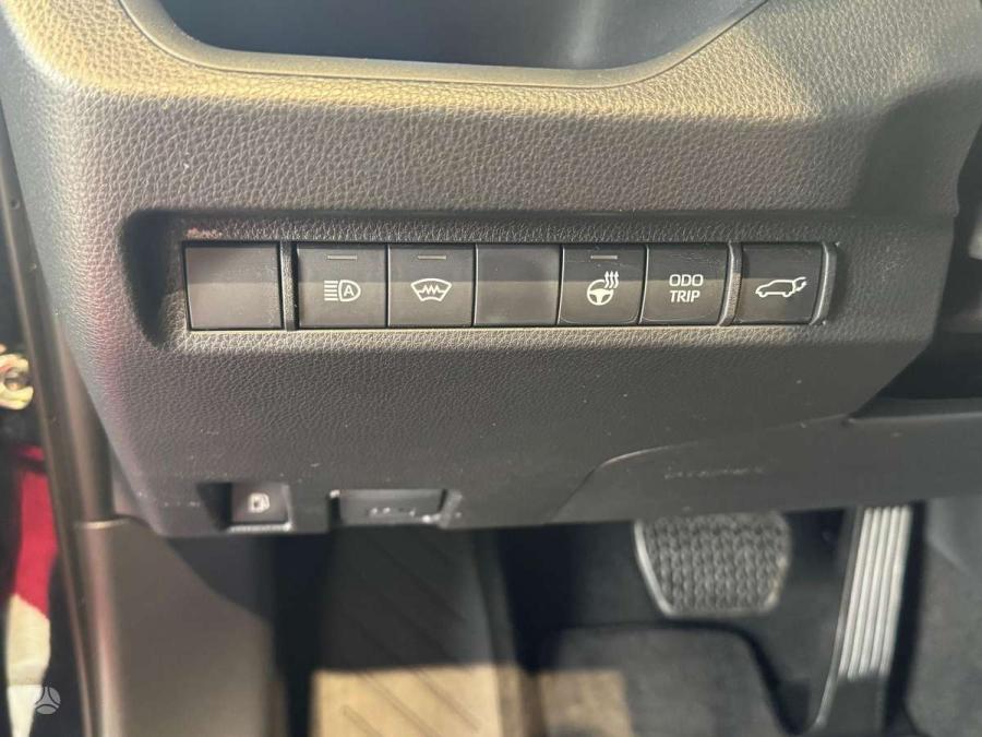 Melns Toyota RAV4 2025 Šauļi, ar dzinēja tilpumu 2.49 L un nobraukumu 8 tūkst. km par 43900 €, foto 14 vietnē AUTOMOTO.COM.LV