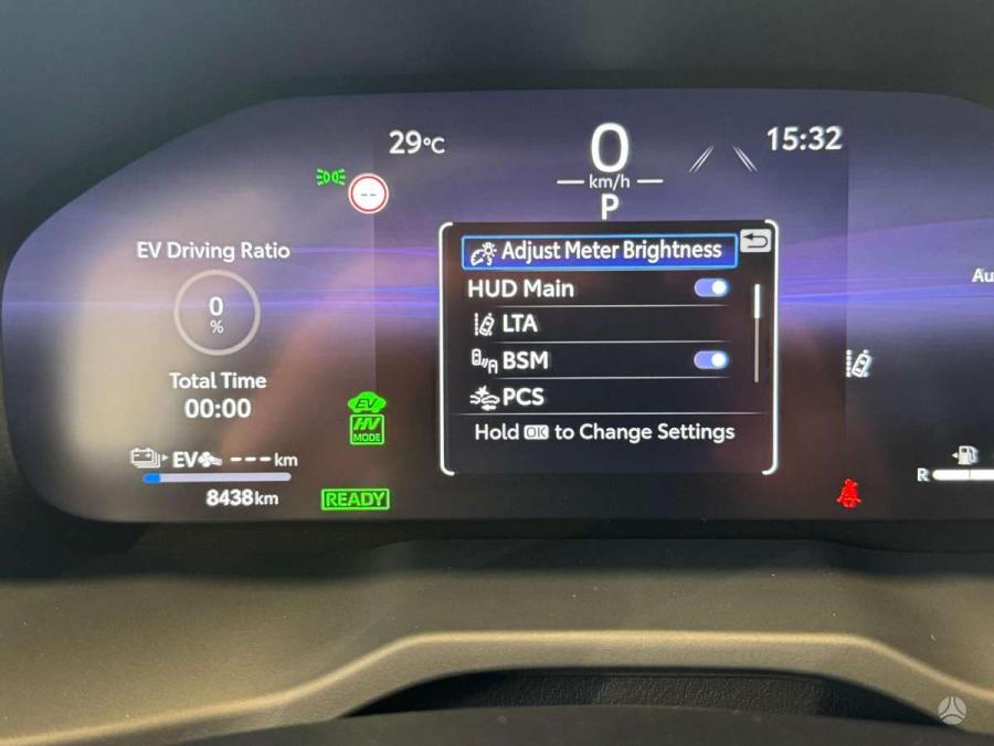 Melns Toyota RAV4 2025 Šauļi, ar dzinēja tilpumu 2.49 L un nobraukumu 8 tūkst. km par 43900 €, foto 20 vietnē AUTOMOTO.COM.LV