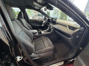 Melns Toyota RAV4 2025 Šauļi, ar dzinēja tilpumu 2.49 L un nobraukumu 8 tūkst. km par 43900 €, foto 28 vietnē AUTOMOTO.COM.LV