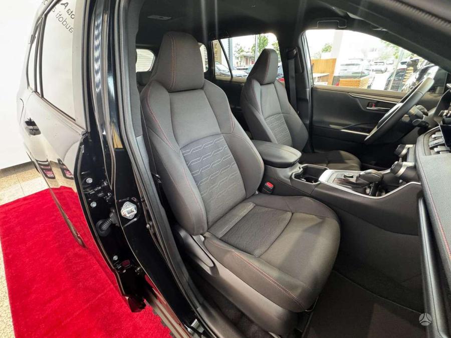 Melns Toyota RAV4 2025 Šauļi, ar dzinēja tilpumu 2.49 L un nobraukumu 8 tūkst. km par 43900 €, foto 29 vietnē AUTOMOTO.COM.LV