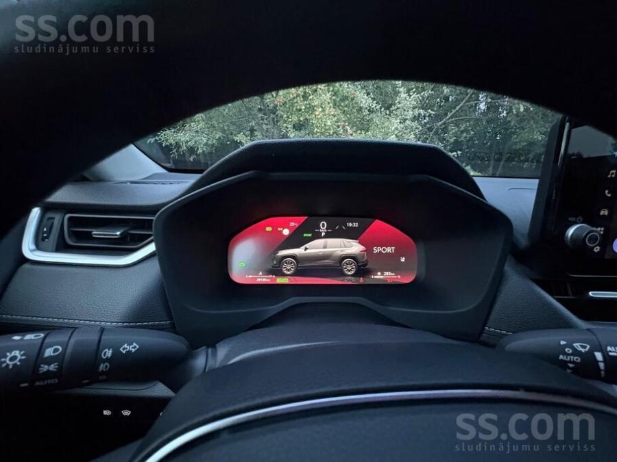 Melns Toyota RAV4 2025 Ogre, ar dzinēja tilpumu 2.50 L un nobraukumu 29 tūkst. km par 38500 €, foto 8 vietnē AUTOMOTO.COM.LV