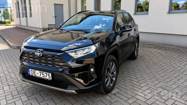 Melns Toyota RAV4 2025 Jelgava, ar dzinēja tilpumu 2.50 L un nobraukumu 27 tūkst. km par 36500 €, foto 3 vietnē AUTOMOTO.COM.LV