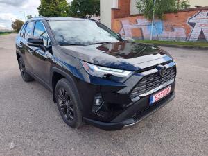 Черный Тойота РАВ 4 2025 в Шяуляй, объемом двигателя 2.50 л и пробегом 20 тыс. км за 35500 €, фото 4 на AUTOMOTO.COM.LV