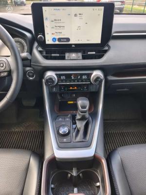 Черный Тойота РАВ 4 2025 в Шяуляй, объемом двигателя 2.50 л и пробегом 20 тыс. км за 35500 €, фото 21 на AUTOMOTO.COM.LV