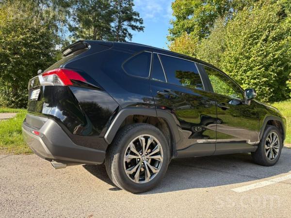 Тойота РАВ 4 2025 в Огре на AUTOMOTO.COM.LV Черный Тойота РАВ 4 2025 в Огре, объемом двигателя 2.50 л и пробегом 31 тыс. км за 37700 €, фото 5 на AUTOMOTO.COM.LV