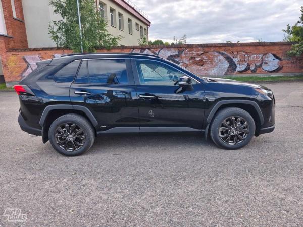 Melns Toyota RAV4 2025 Šauļi, ar dzinēja tilpumu 2.50 L un nobraukumu 20 tūkst. km par 35500 €, foto 8 vietnē AUTOMOTO.COM.LV