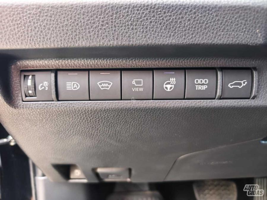 Melns Toyota RAV4 2025 Šauļi, ar dzinēja tilpumu 2.50 L un nobraukumu 20 tūkst. km par 35500 €, foto 19 vietnē AUTOMOTO.COM.LV