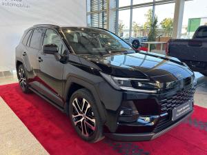 Black Toyota RAV4 2026 in Siauliai, with an engine capacity of 2.49 L and mileage of 6 thousand km for 51900 €, photo 3 on AUTOMOTO.COM.LV