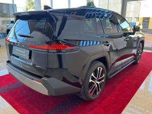 Black Toyota RAV4 2026 in Siauliai, with an engine capacity of 2.49 L and mileage of 6 thousand km for 51900 €, photo 7 on AUTOMOTO.COM.LV