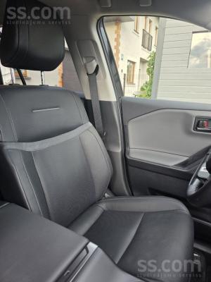 Melns Toyota RAV4 2026 Rīga, ar dzinēja tilpumu 2.50 L un nobraukumu 7 tūkst. km par 53990 €, foto 7 vietnē AUTOMOTO.COM.LV