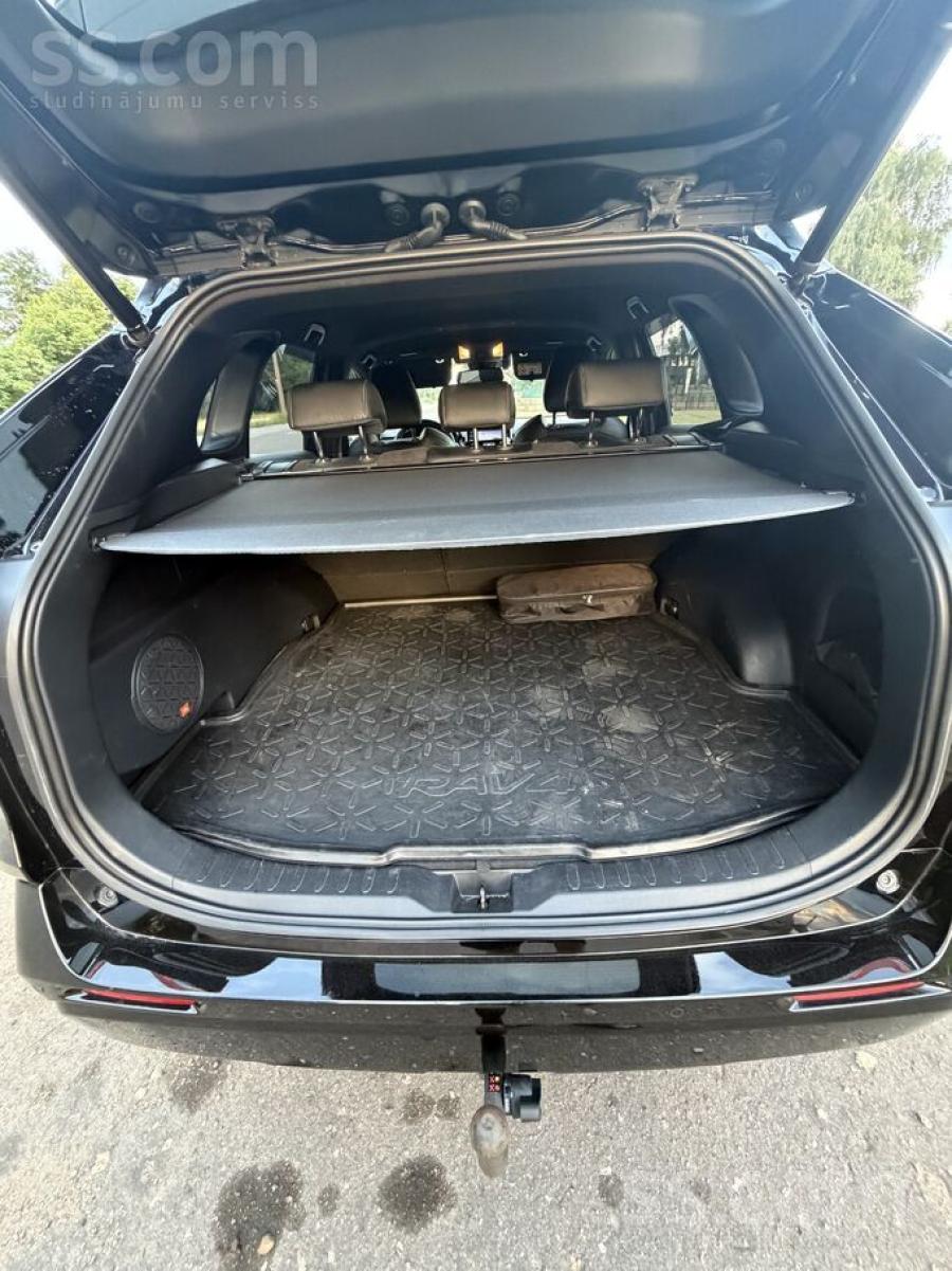 Black Toyota RAV4 2021 in Riga, with an engine capacity of 2.50 L and mileage of 105 thousand km for 33000 €, photo 18 on AUTOMOTO.COM.LV