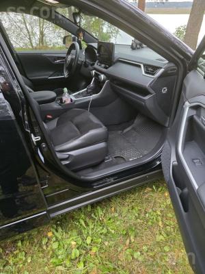Melns Toyota RAV4 2025 Rīga, ar dzinēja tilpumu 2.50 L un nobraukumu 18 tūkst. km par 50000 €, foto 10 vietnē AUTOMOTO.COM.LV
