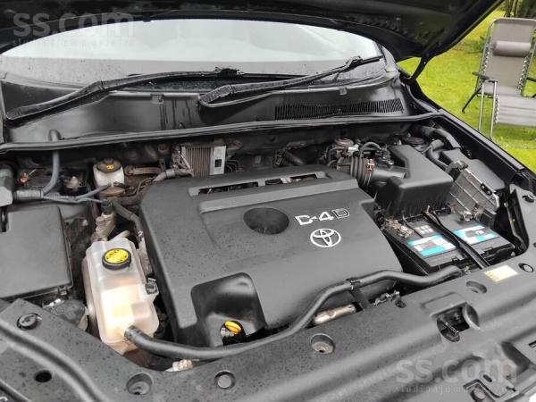 Black Toyota RAV4 2009 in Ventspils, with an engine capacity of 2.20 L and mileage of 0 thousand km for 1800 €, photo 2 on AUTOMOTO.COM.LV