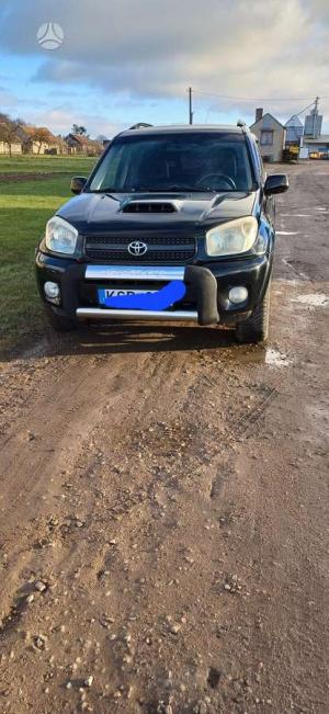 Melns Toyota RAV4 2017 Raseiniai, ar dzinēja tilpumu 2.00 L un nobraukumu 323 tūkst. km par 2650 €, foto  vietnē AUTOMOTO.COM.LV