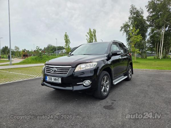 Melns Toyota RAV4 2012 Tallina, ar dzinēja tilpumu 2.00 L un nobraukumu 147 tūkst. km par 11900 €, foto 1 vietnē AUTOMOTO.COM.LV