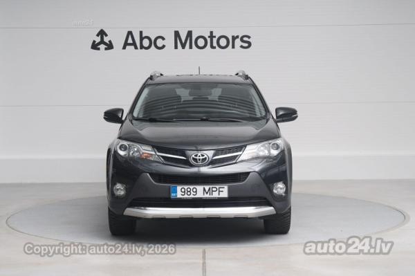 Black Toyota RAV4 2014 in Tallinn, with an engine capacity of 2.00 L and mileage of 156 thousand km for 13990 €, photo 2 on AUTOMOTO.COM.LV