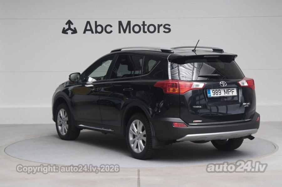 Black Toyota RAV4 2014 in Tallinn, with an engine capacity of 2.00 L and mileage of 156 thousand km for 13990 €, photo 18 on AUTOMOTO.COM.LV