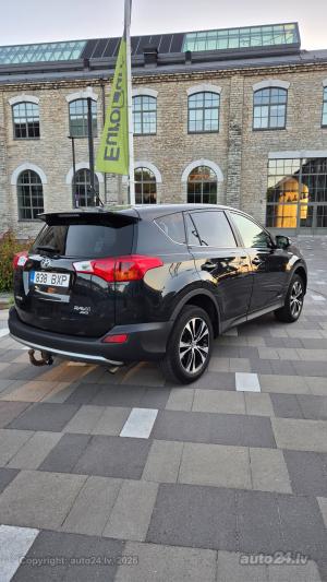 Melns Toyota RAV4 2015 Tallina, ar dzinēja tilpumu 2.20 L un nobraukumu 218 tūkst. km par 12900 €, foto 8 vietnē AUTOMOTO.COM.LV
