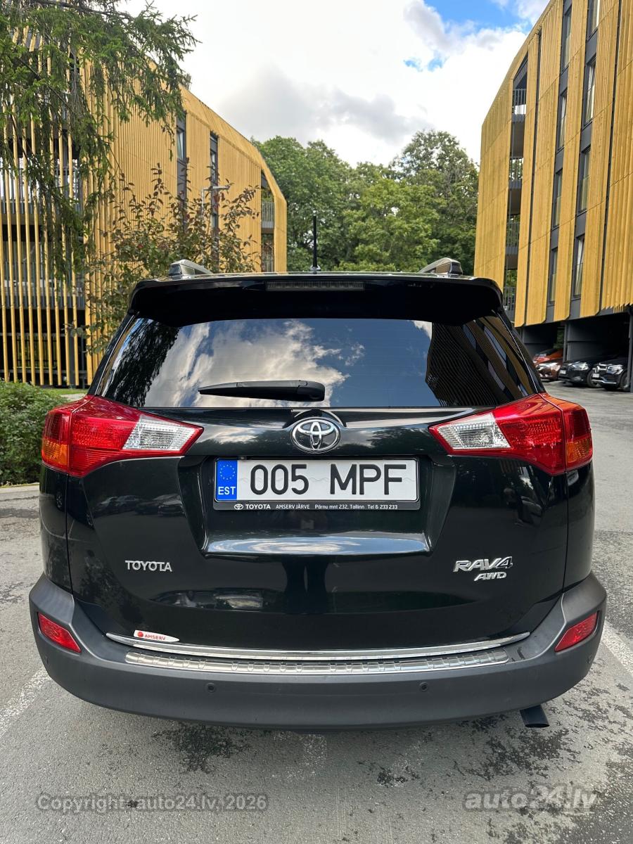 Black Toyota RAV4 2015 in Tallinn, with an engine capacity of 2.00 L and mileage of 123 thousand km for 13500 €, photo 3 on AUTOMOTO.COM.LV