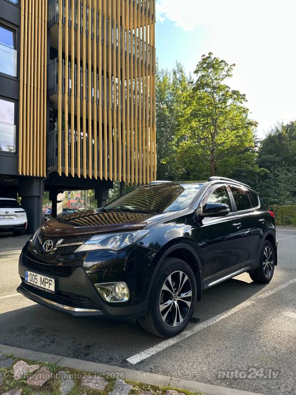Toyota RAV4 2015 Tallina vietnē Melns Toyota RAV4 2015 Tallina, ar dzinēja tilpumu 2.00 L un nobraukumu 123 tūkst. km par 13500 €, foto 5 vietnē AUTOMOTO.COM.LV