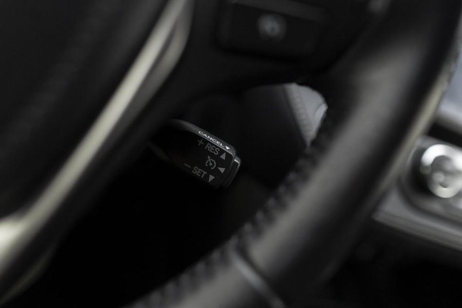 Melns Toyota RAV4 2016 Jelgava, ar dzinēja tilpumu 2.00 L un nobraukumu 234 tūkst. km par 13000 €, foto 16 vietnē AUTOMOTO.COM.LV