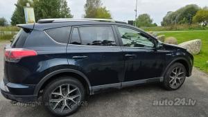 Melns Toyota RAV4 2017 Tallina, ar dzinēja tilpumu 2.50 L un nobraukumu 115 tūkst. km par 16900 €, foto 4 vietnē AUTOMOTO.COM.LV