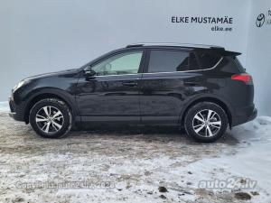 Black Toyota RAV4 2018 in Tallinn, with an engine capacity of 1.99 L and mileage of 127 thousand km for 17995 €, photo 3 on AUTOMOTO.COM.LV