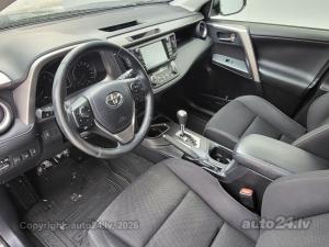 Black Toyota RAV4 2018 in Tallinn, with an engine capacity of 1.99 L and mileage of 127 thousand km for 17995 €, photo 11 on AUTOMOTO.COM.LV